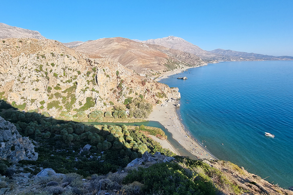 Bathe at the palm beach of Prevelli