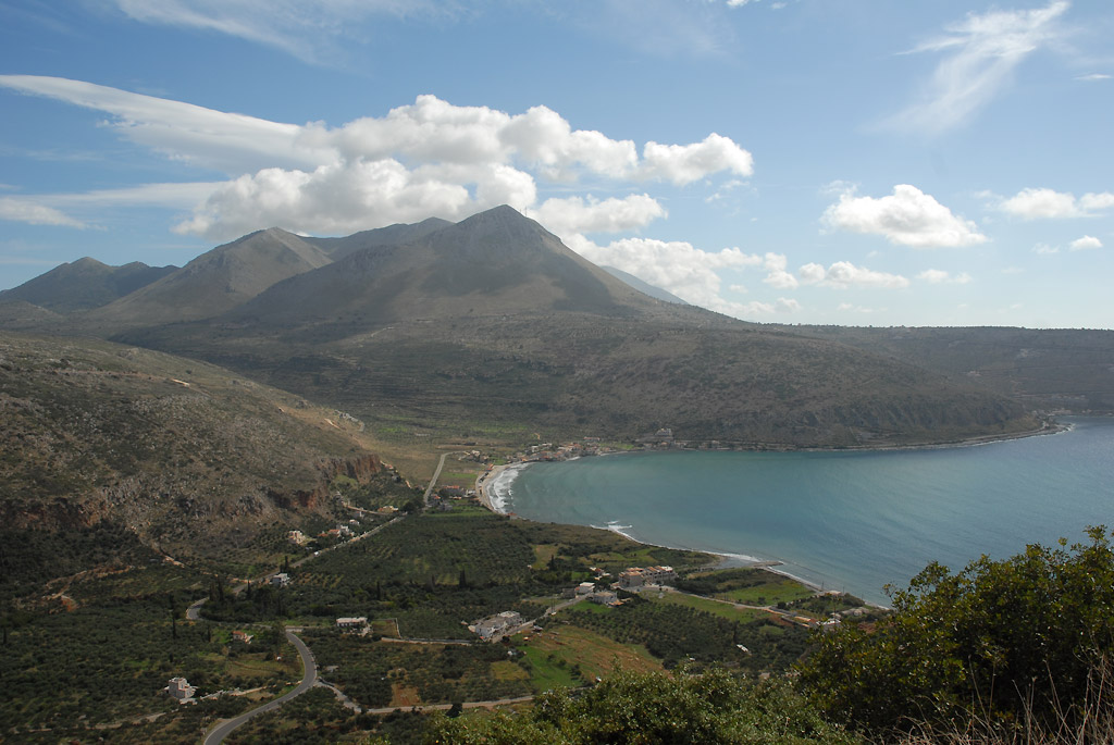 Die Hafenort Limeni auf dem Peloponnes. Hotels, Infos, Fotos und Tipps